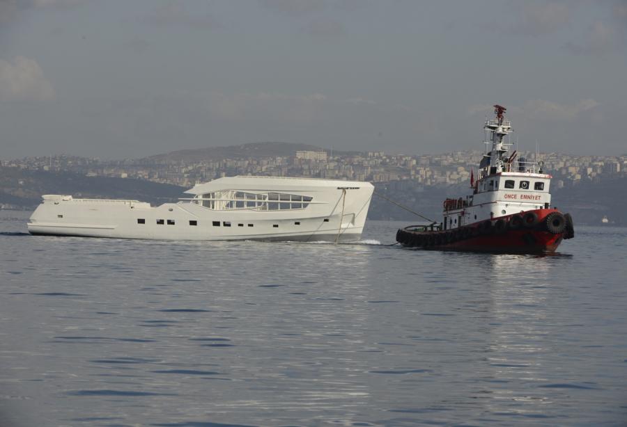 Numarine 32XP fit out of first unit revealed - Yacht Harbour