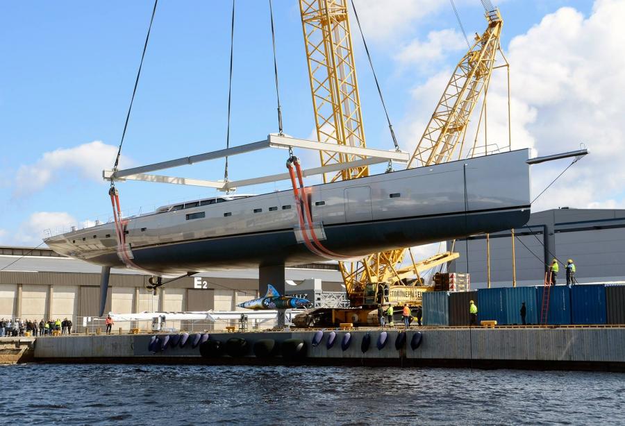 Baltic Yachts launches world’s largest carbon fibre sloop Pink Gin VI ...