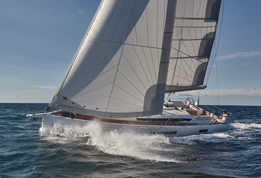 Philippe Briand unveils design of a new sailing yacht Jeanneau SO 440 ...