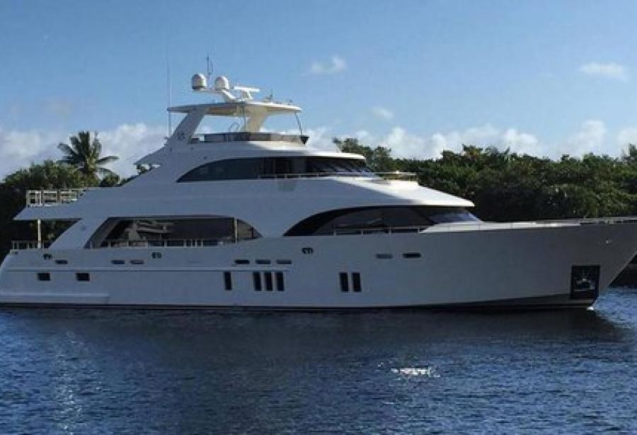 The first Ocean Alexander 112 to debut in Miami - Yacht Harbour