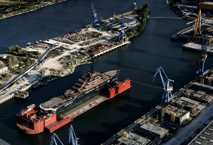 Inside process of construction Research Vessel REV - Yacht Harbour