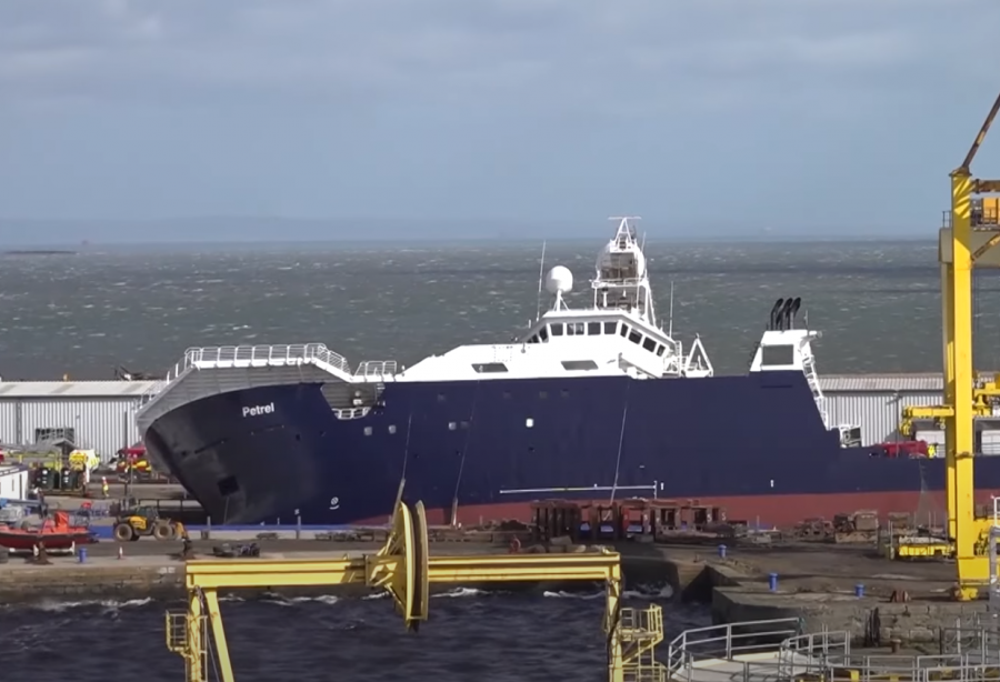 76m Research Ship Petrel Tips Over at Edinburgh Dockyard - Yacht Harbour
