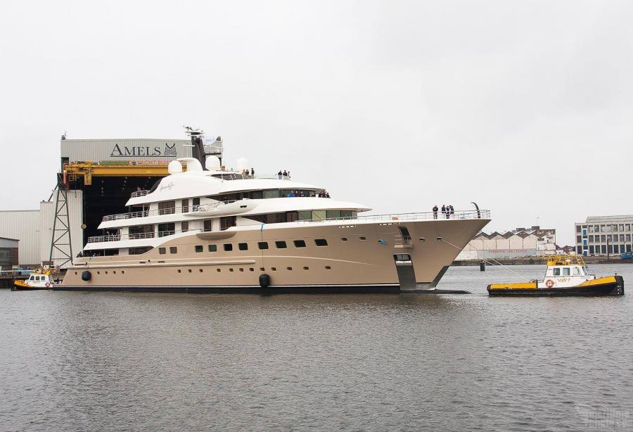 83m Here Comes The Sun hits the water at Amels - Yacht Harbour