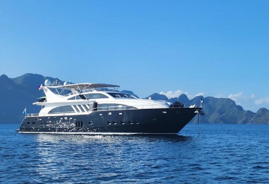 Motor yacht Blue Sapphire - Elegan-Favorim - Yacht Harbour