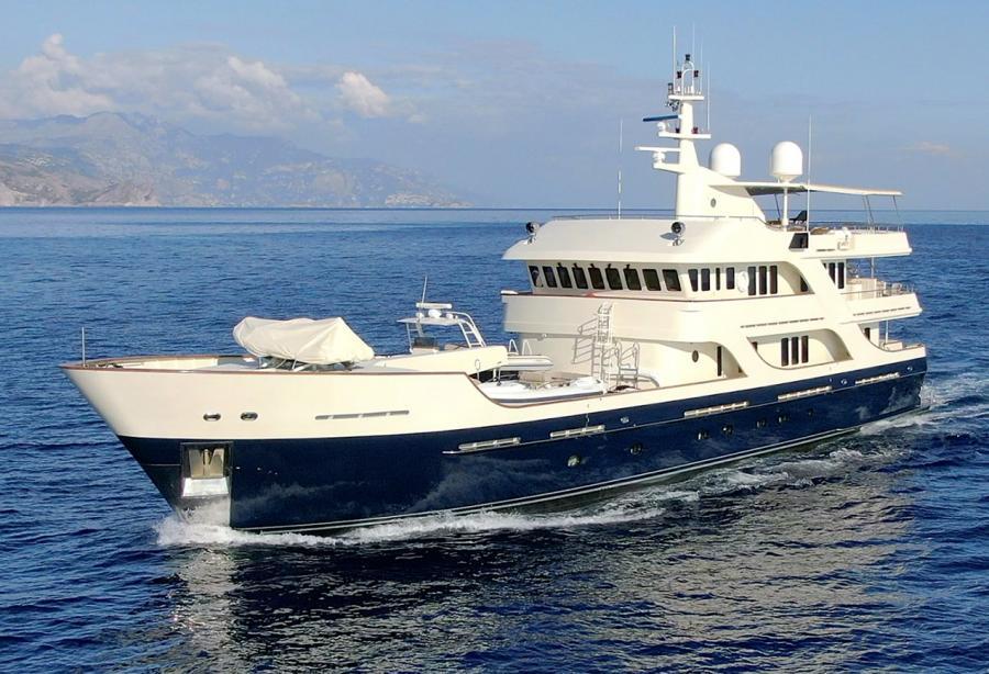 Motor yacht Liberta - Newcastle Marine - Yacht Harbour