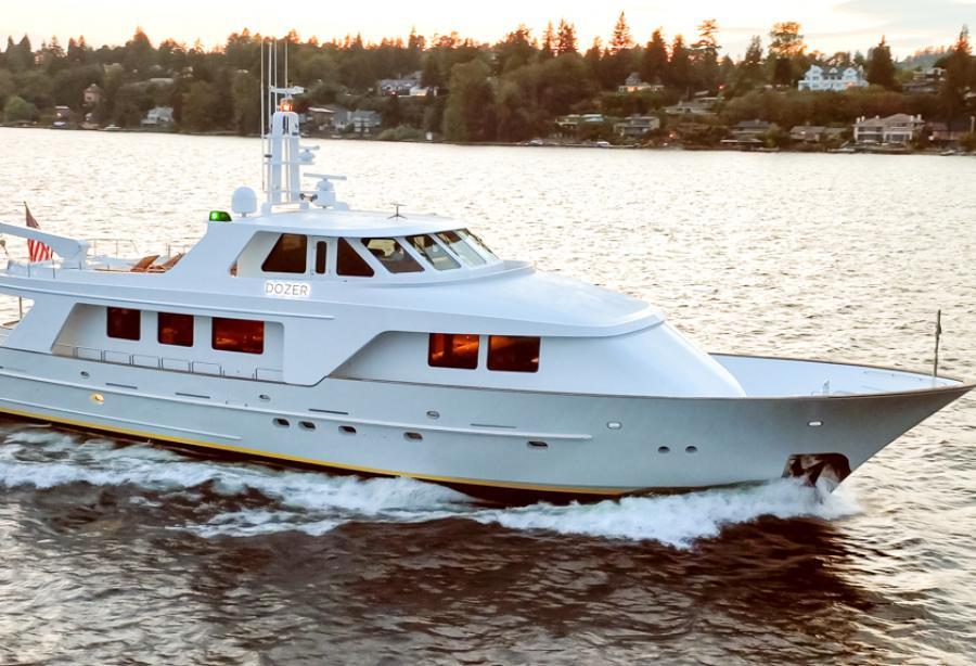 Motor yacht Dozer - Cooper Queenship Yachts - Yacht Harbour
