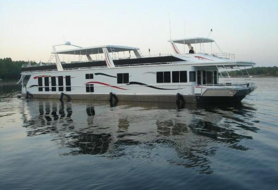 Motor yacht Fantasy Yachts 100 - Fantasy Yachts - Yacht Harbour