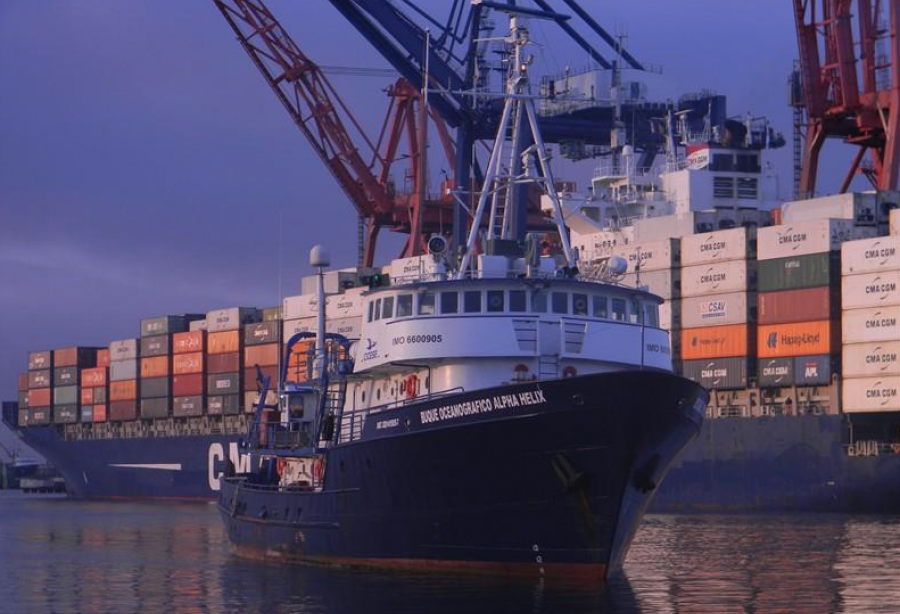 Motor yacht Alpha Helix - Martinac - Yacht Harbour