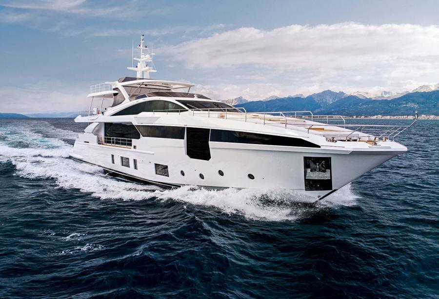 Motor yacht Azimut Grande 35 (1/4) - Azimut - Yacht Harbour