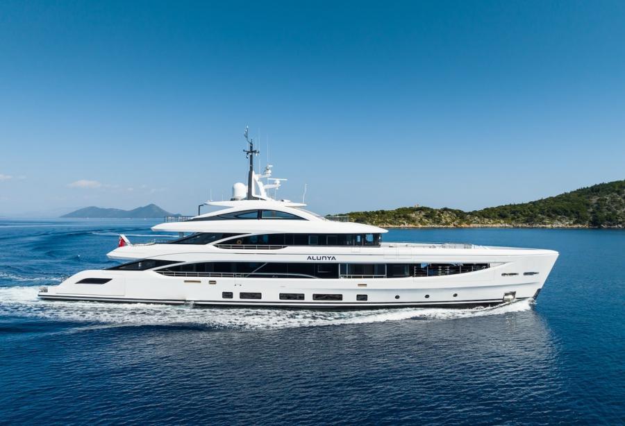 Motor yacht Alunya - Benetti - Yacht Harbour