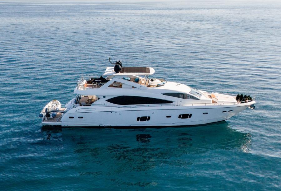 Motor yacht Shine R - Sunseeker - Yacht Harbour