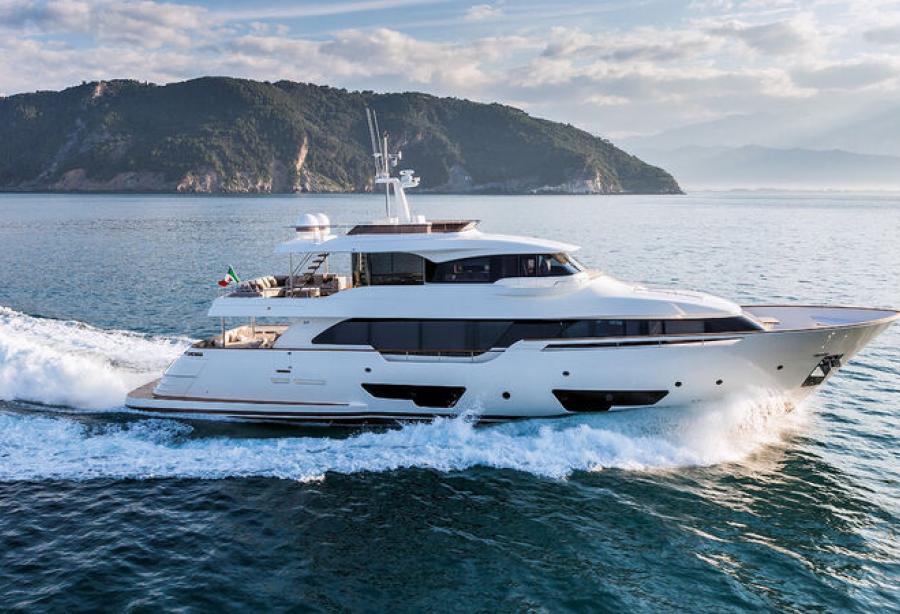 Motor yacht Meridiana - Ferretti Custom Line - Yacht Harbour
