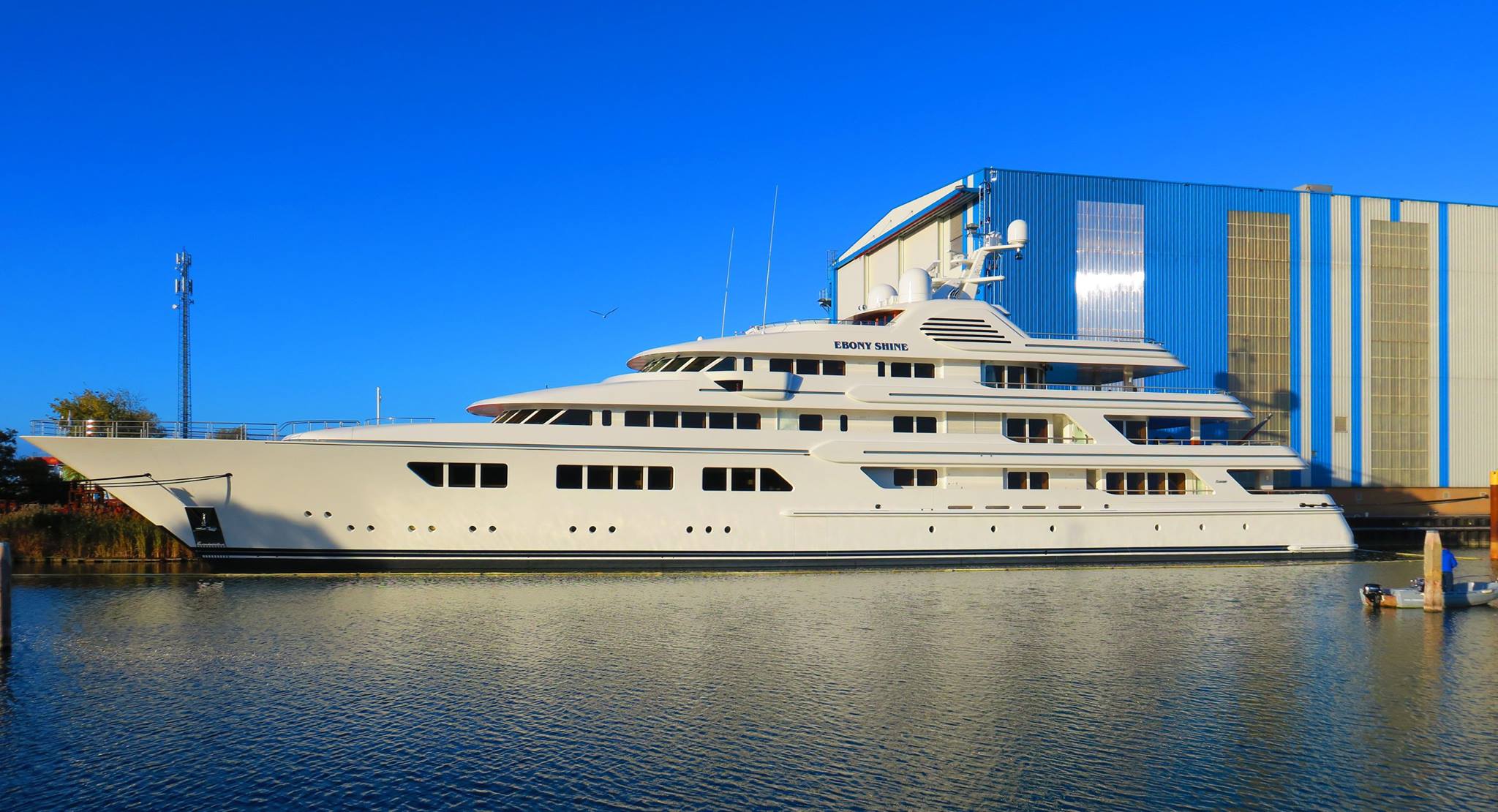 76m Ebony Shine seized by Dutch authorities - Yacht Harbour 76m Ebony Shine seized by Dutch authorities - Yacht Harbour