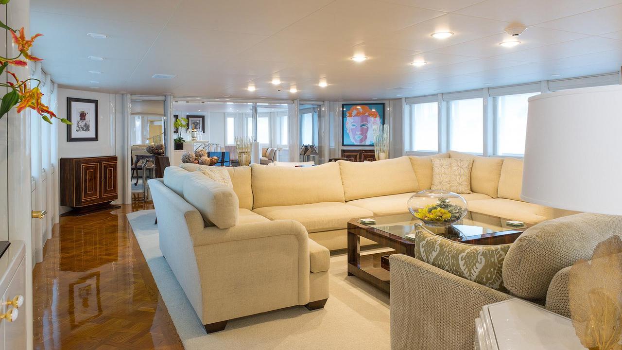 Motor yacht High Occupancy - Oceanfast - Yacht Harbour