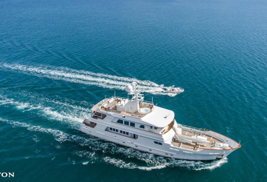 Motor yacht Relentless - Kingship Marine - Yacht Harbour