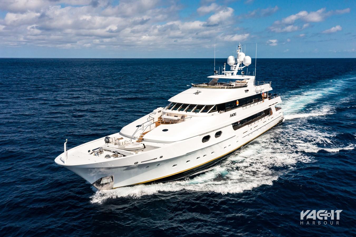 Motor yacht Amore - Christensen - Yacht Harbour