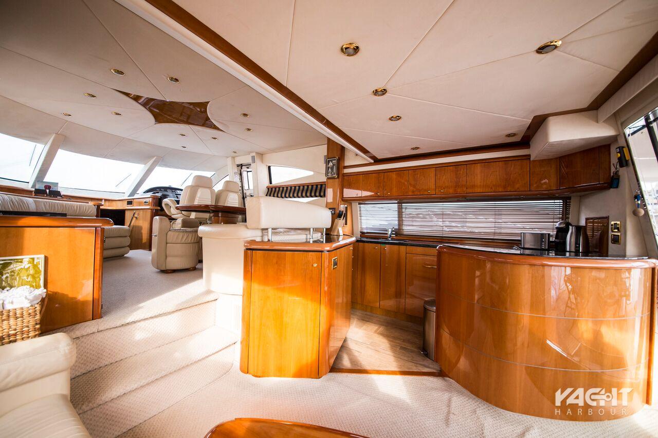 Motor yacht Mio Amore - Sunseeker - Yacht Harbour