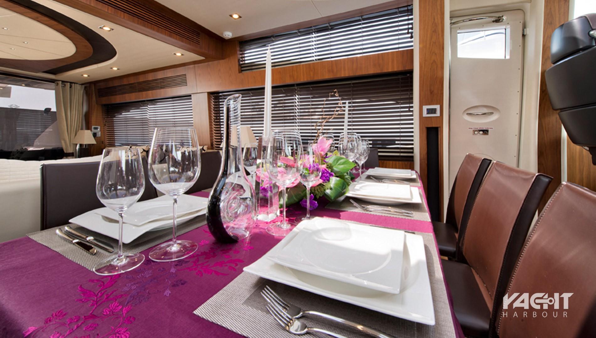 Motor yacht Blade 6 - Sunseeker - Yacht Harbour