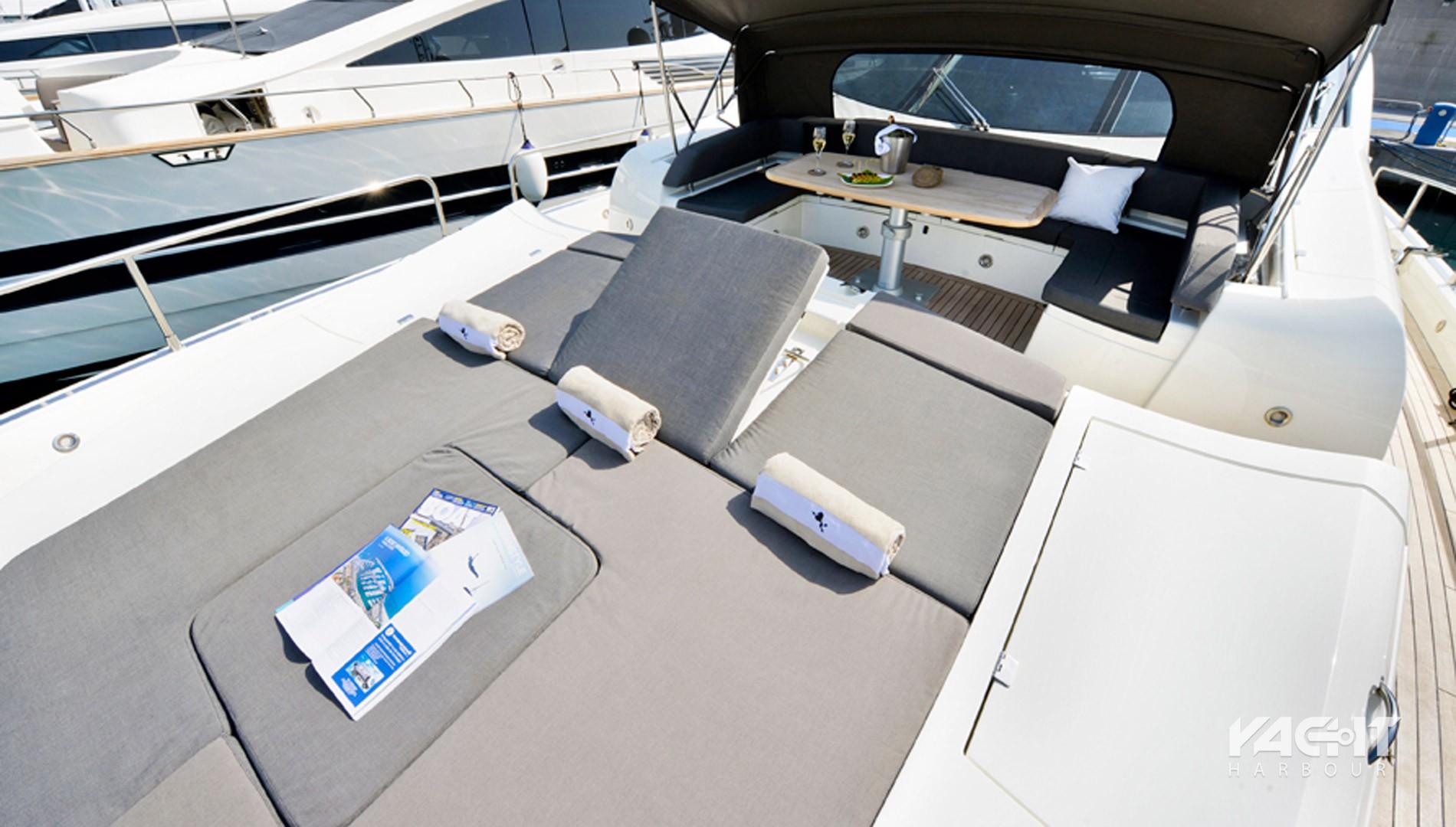 Motor yacht Blade 6 - Sunseeker - Yacht Harbour