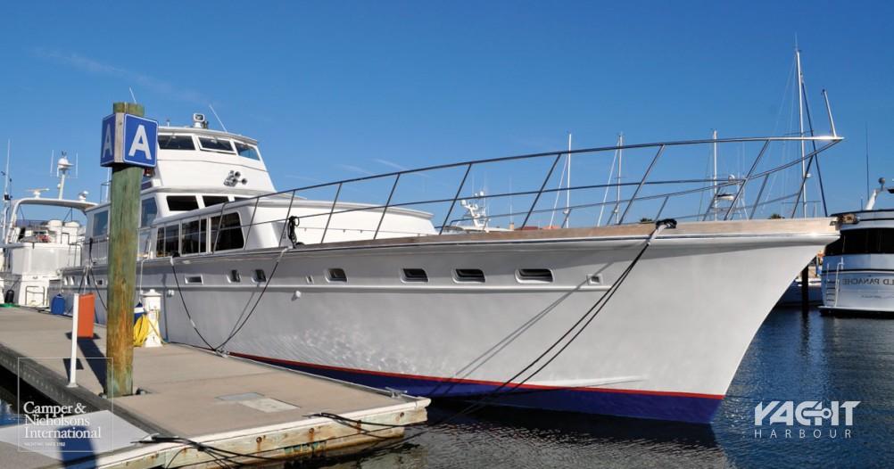 Motor yacht Hemingway - Huckins - Yacht Harbour