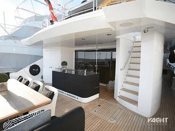 Motor yacht Lady Volantis - Sunseeker - Yacht Harbour