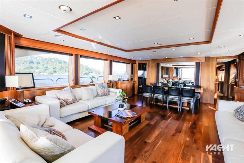 Motor yacht Colette - Sunseeker - Yacht Harbour