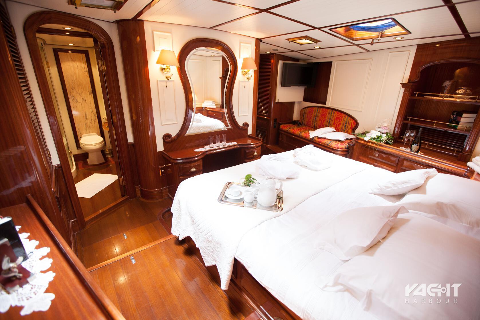Sailing yacht Lauran - Heliyachts - Yacht Harbour
