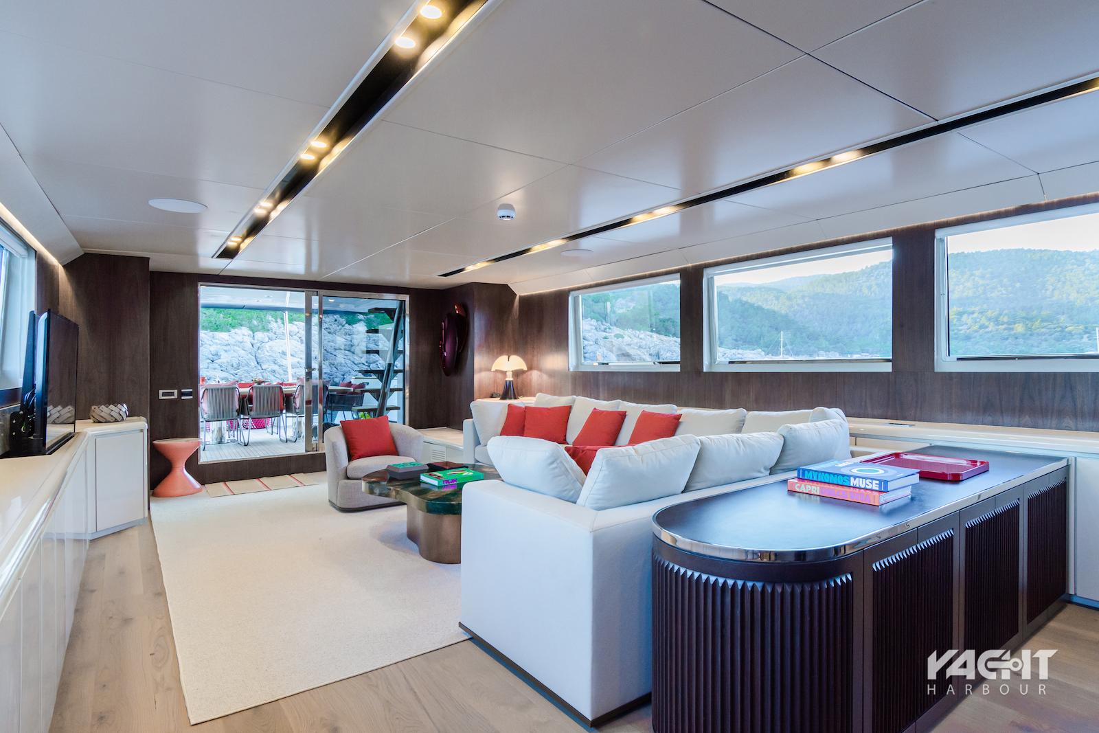 Motor yacht Axella - Crestitalia - Yacht Harbour