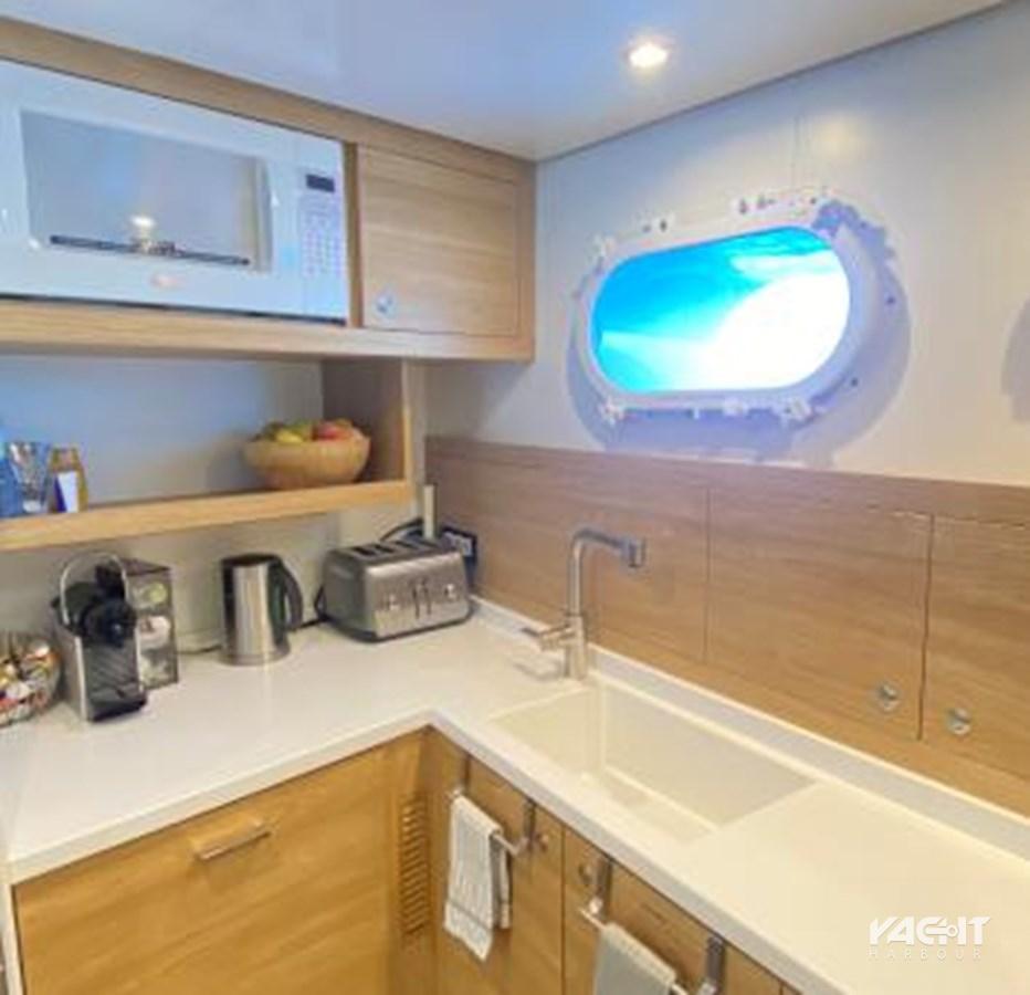 Motor yacht Lady Nora - Broward - Yacht Harbour