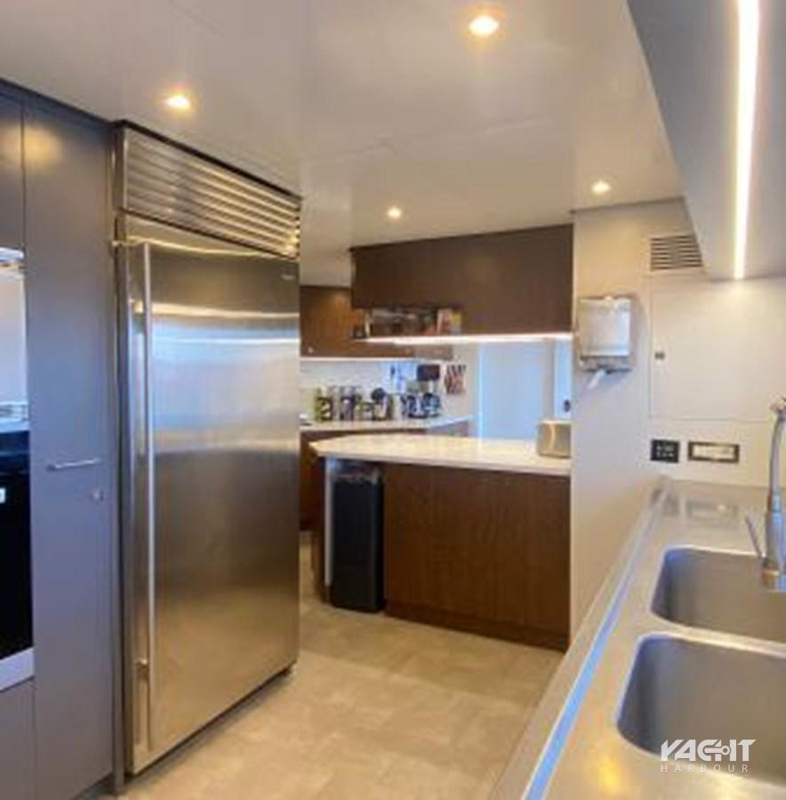 Motor yacht Lady Nora - Broward - Yacht Harbour