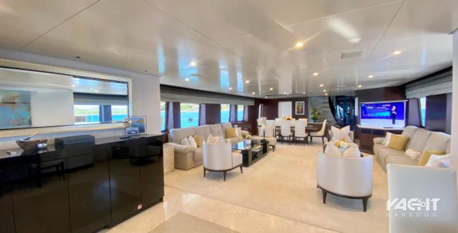 Motor yacht Lady Nora - Broward - Yacht Harbour