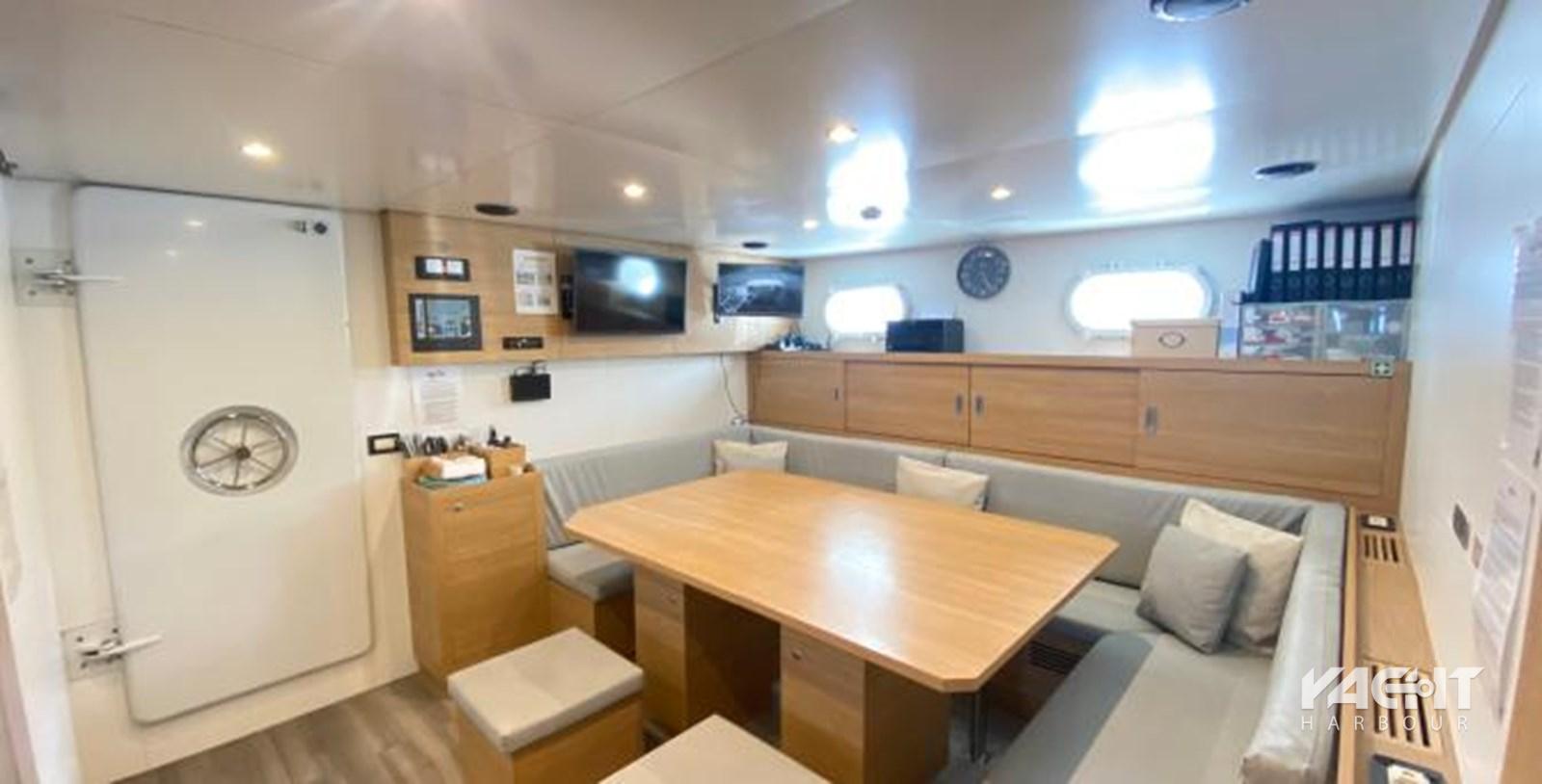 Motor yacht Lady Nora - Broward - Yacht Harbour