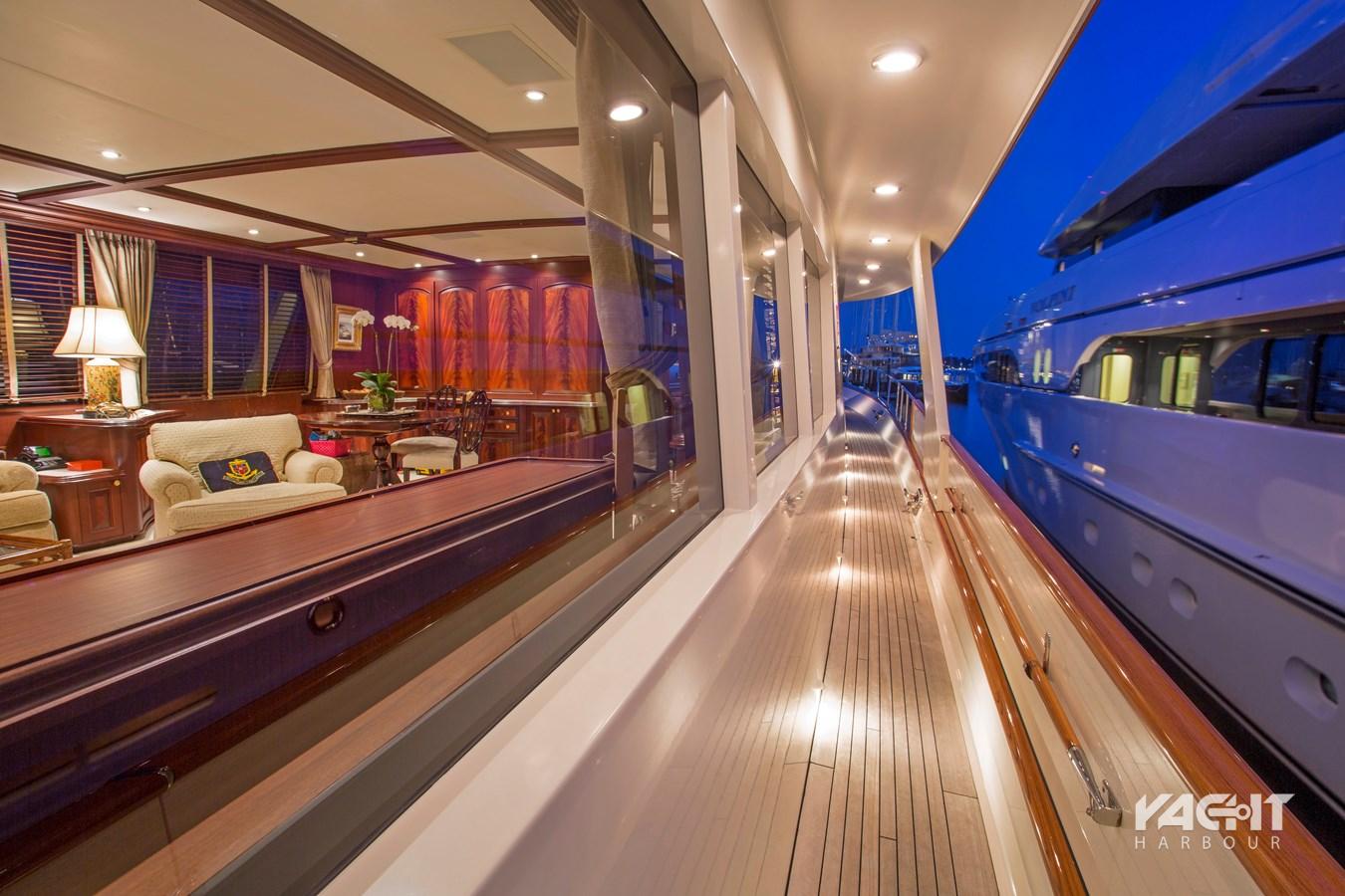 Motor yacht Starlight - Derecktor - Yacht Harbour