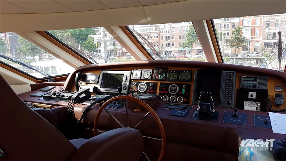 Motor yacht Grey Princess - Bugari - Yacht Harbour