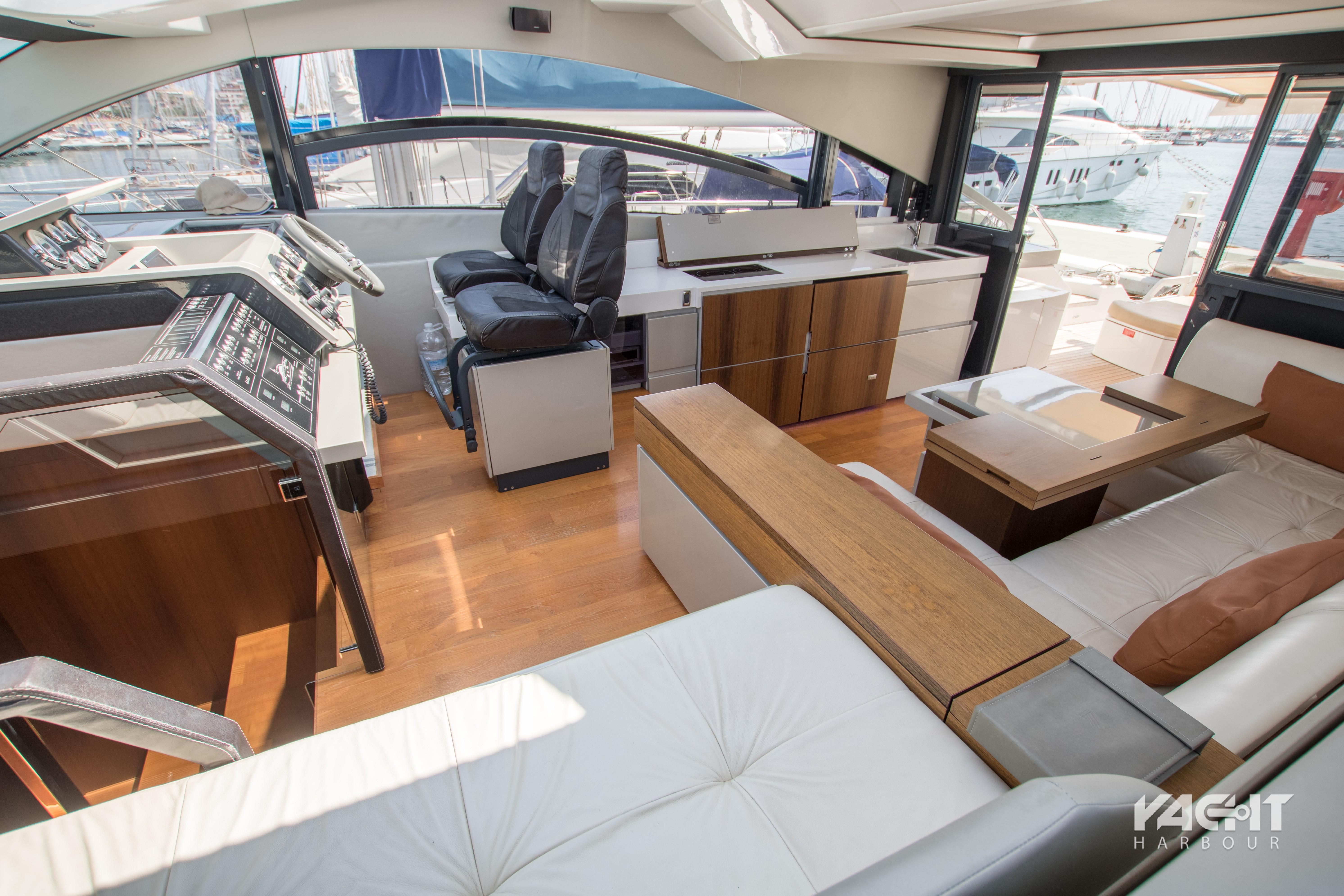 Motor yacht Fairline Targa 58 GT - Fairline - Yacht Harbour