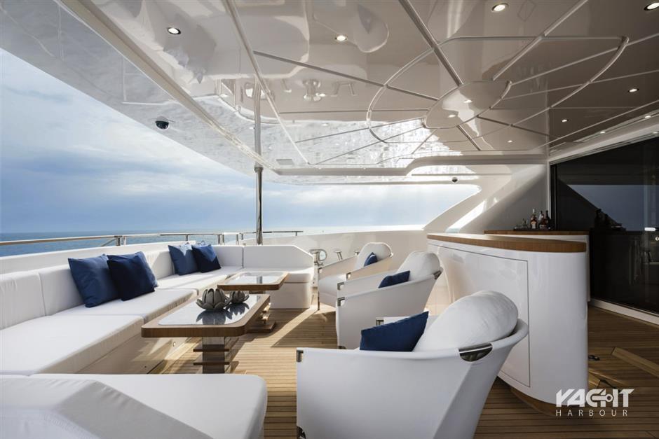 Motor yacht Q95 - Overmarine - Yacht Harbour