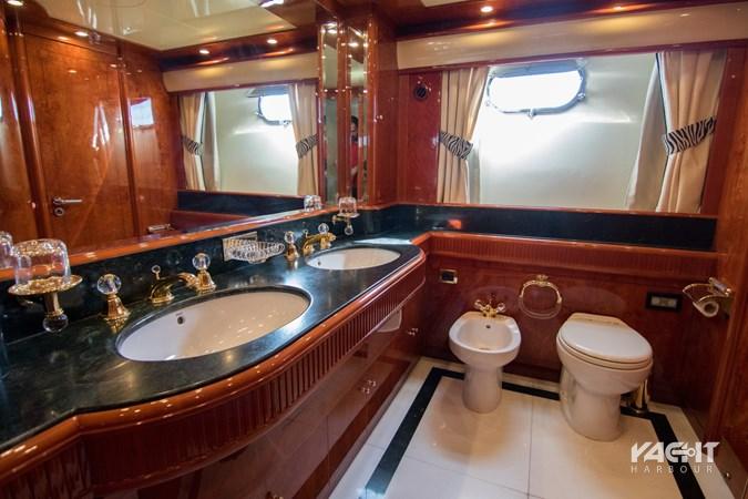 Motor yacht Lady R - Astondoa - Yacht Harbour