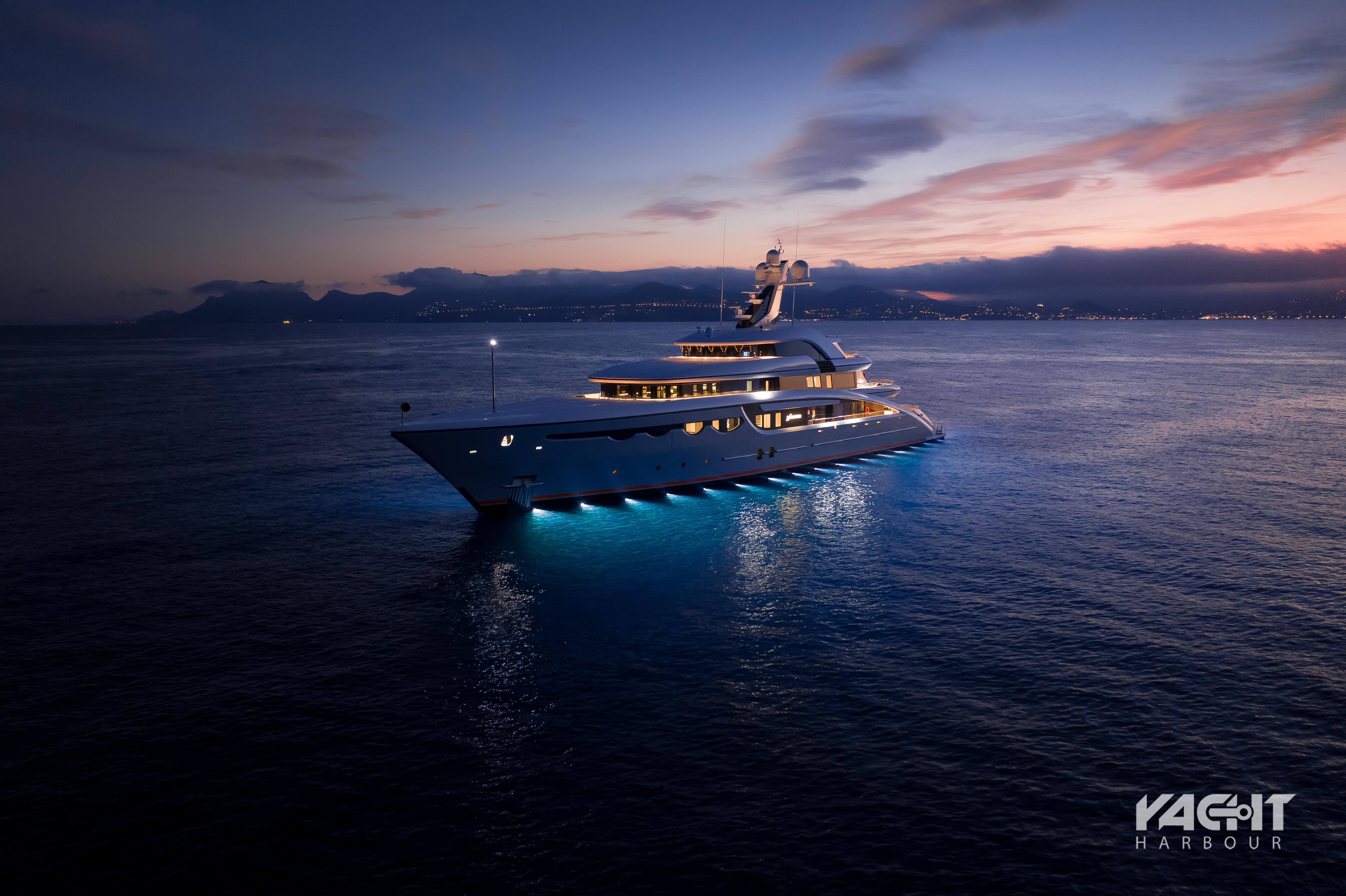 Motor yacht Starlust - Abeking & Rasmussen - Yacht Harbour