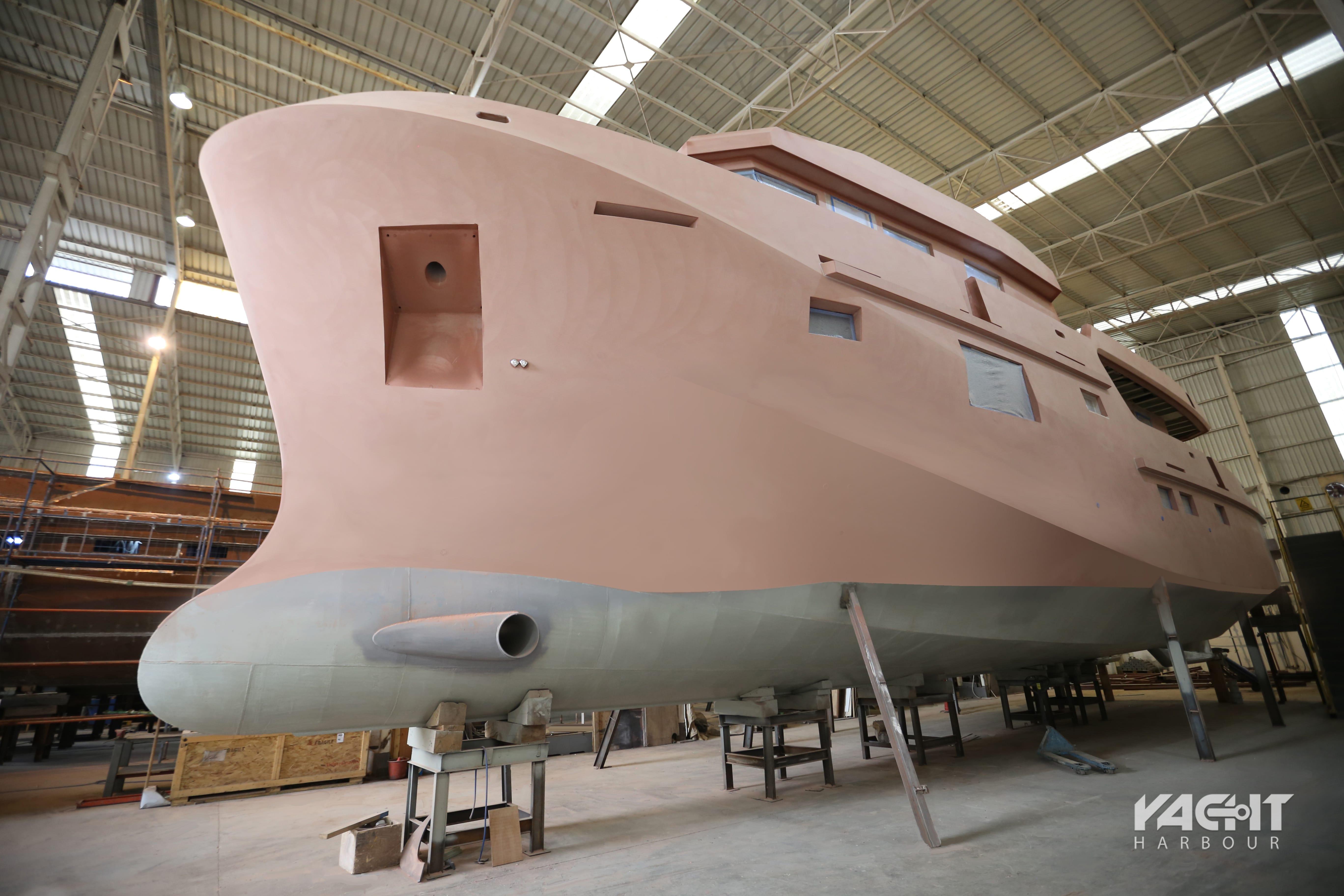 Motor yacht Bering 77 - Bering Yachts - Yacht Harbour