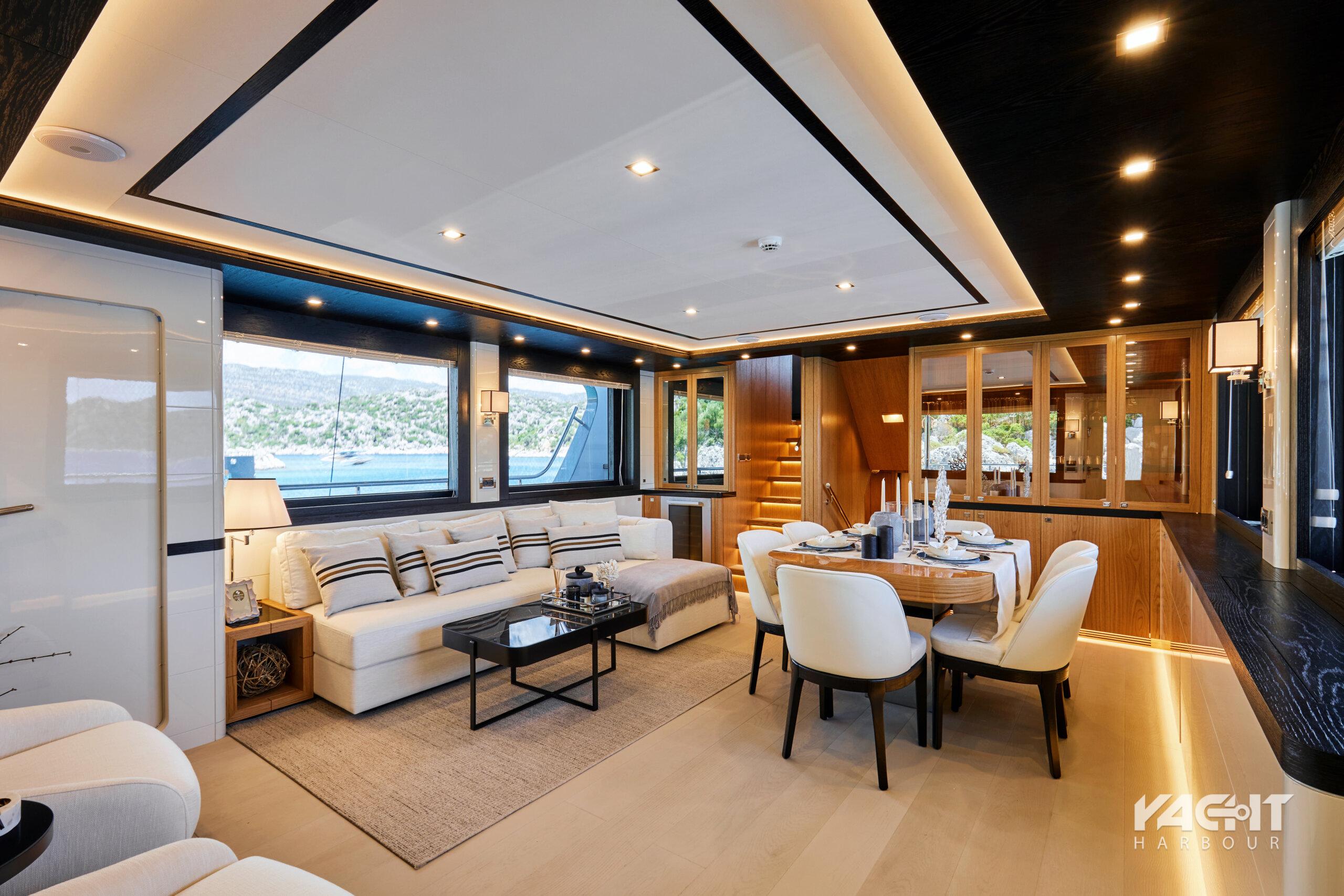 Motor yacht Bering 77 - Bering Yachts - Yacht Harbour