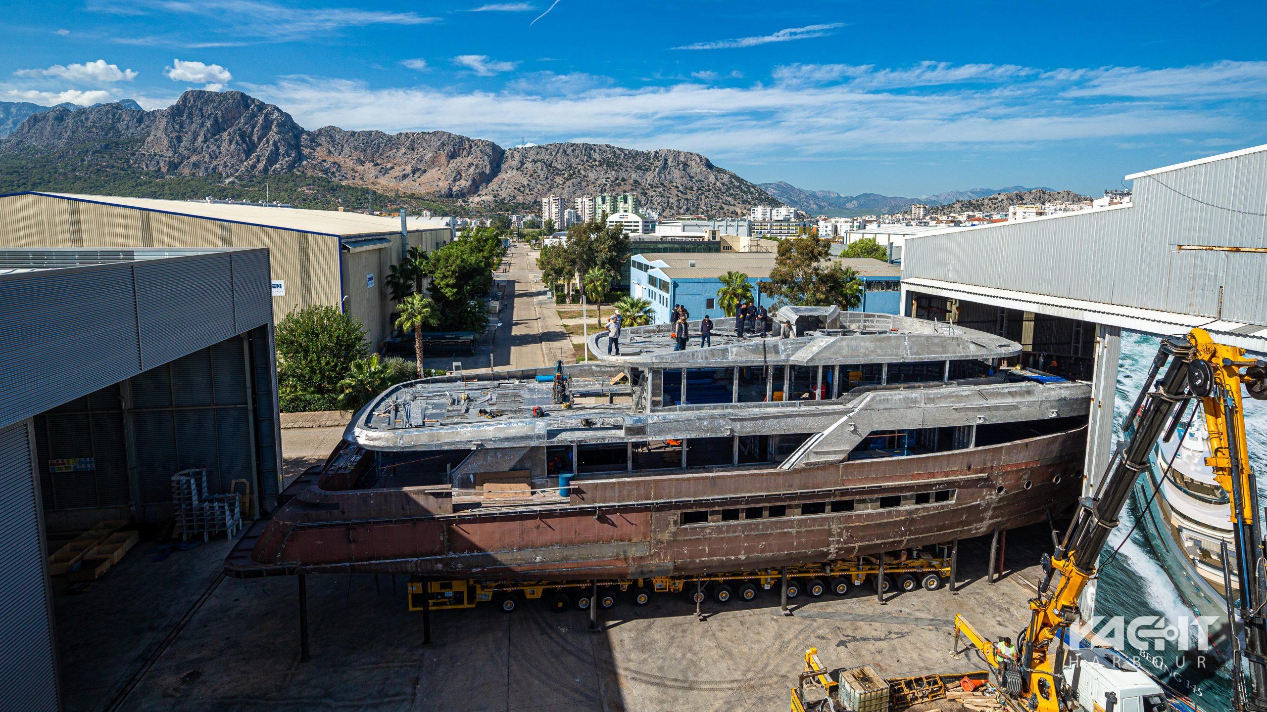Motor yacht Bering 145 - Bering Yachts - Yacht Harbour