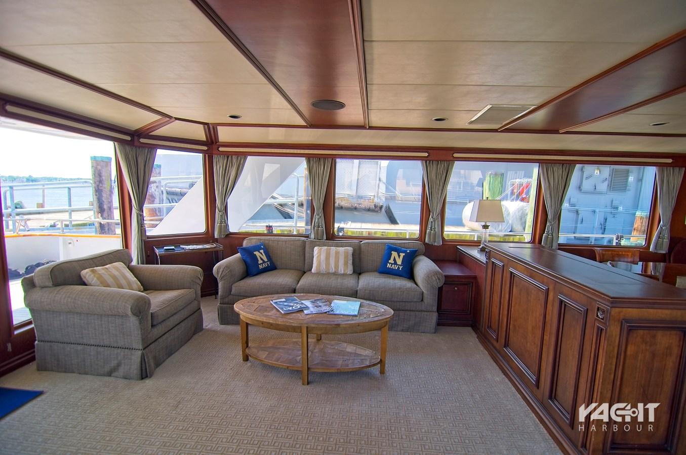 Motor yacht Victory - Burger - Yacht Harbour