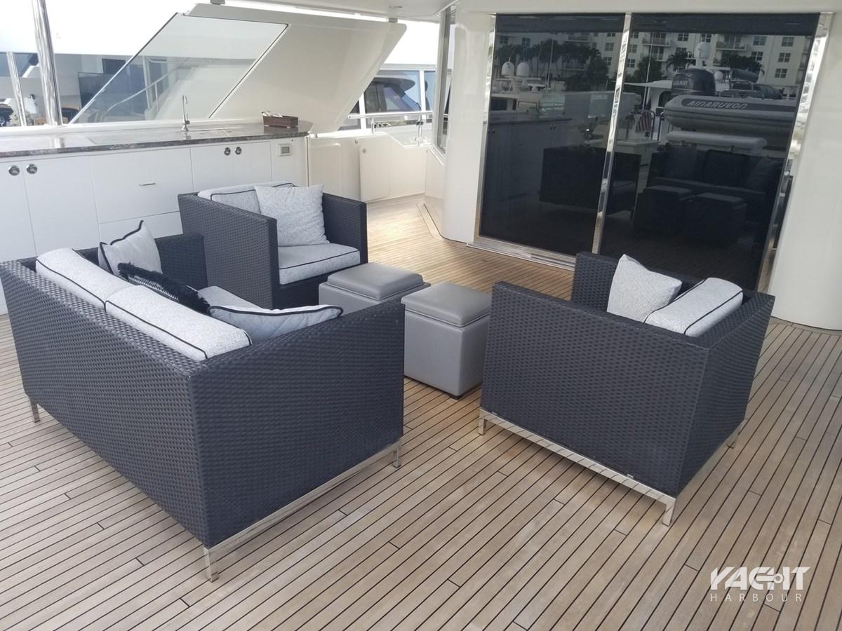 Motor yacht Lady Pegasus - Westport - Yacht Harbour