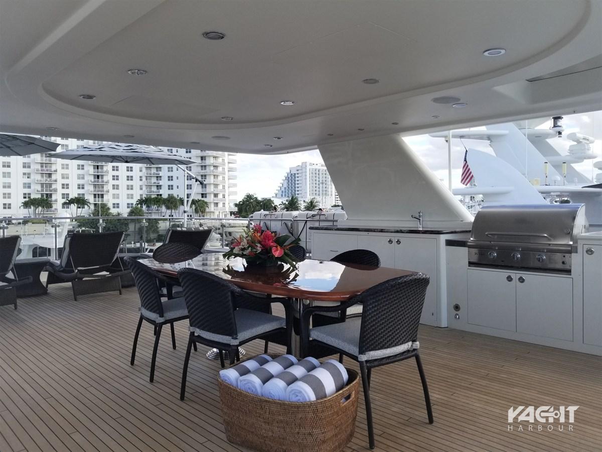 Motor yacht Lady Pegasus - Westport - Yacht Harbour