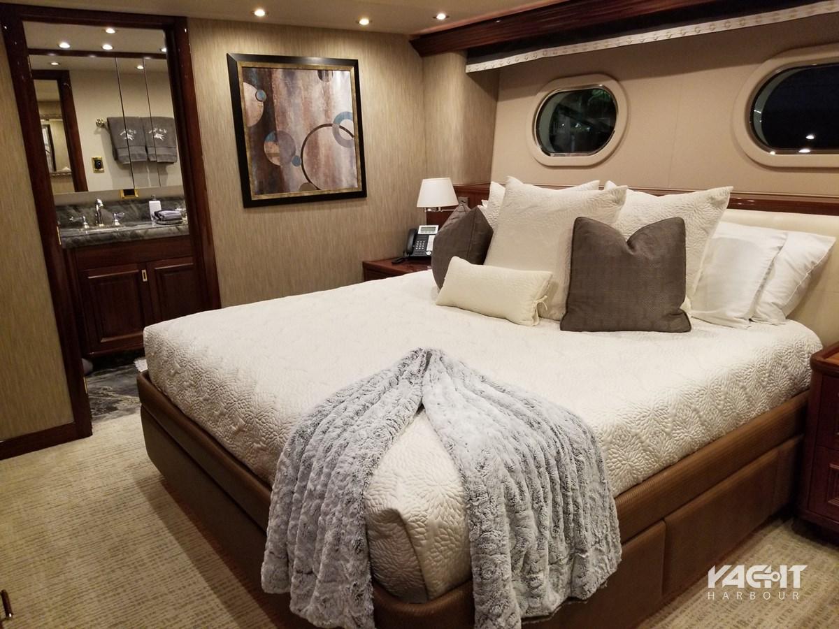 Motor yacht Lady Pegasus - Westport - Yacht Harbour