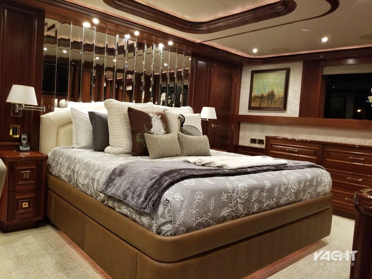 Motor yacht Lady Pegasus - Westport - Yacht Harbour