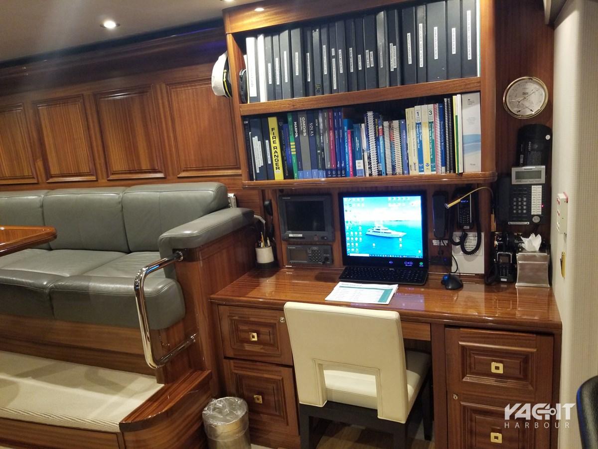 Motor yacht Lady Pegasus - Westport - Yacht Harbour