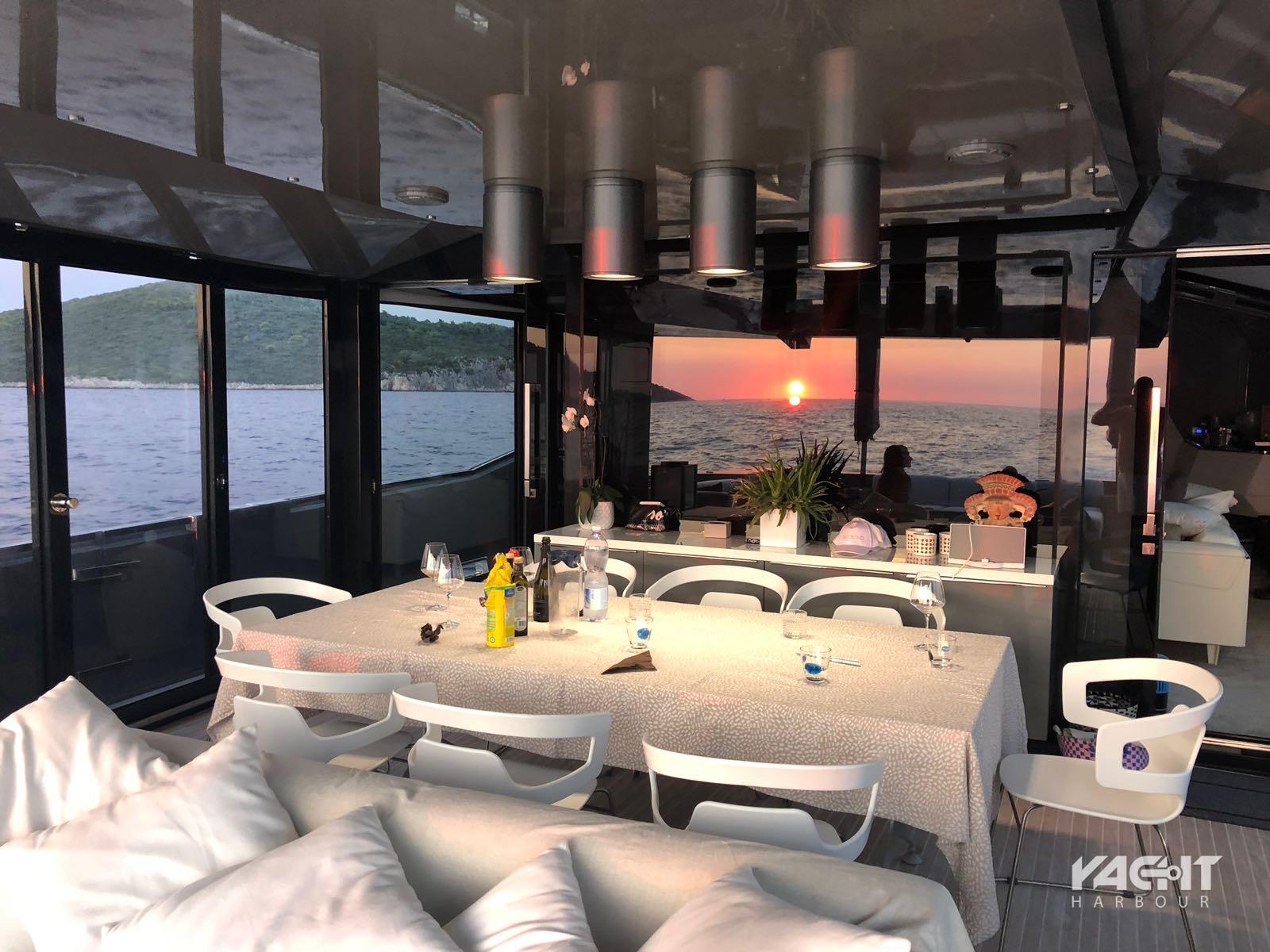 Motor yacht Joy Star - Arcadia - Yacht Harbour