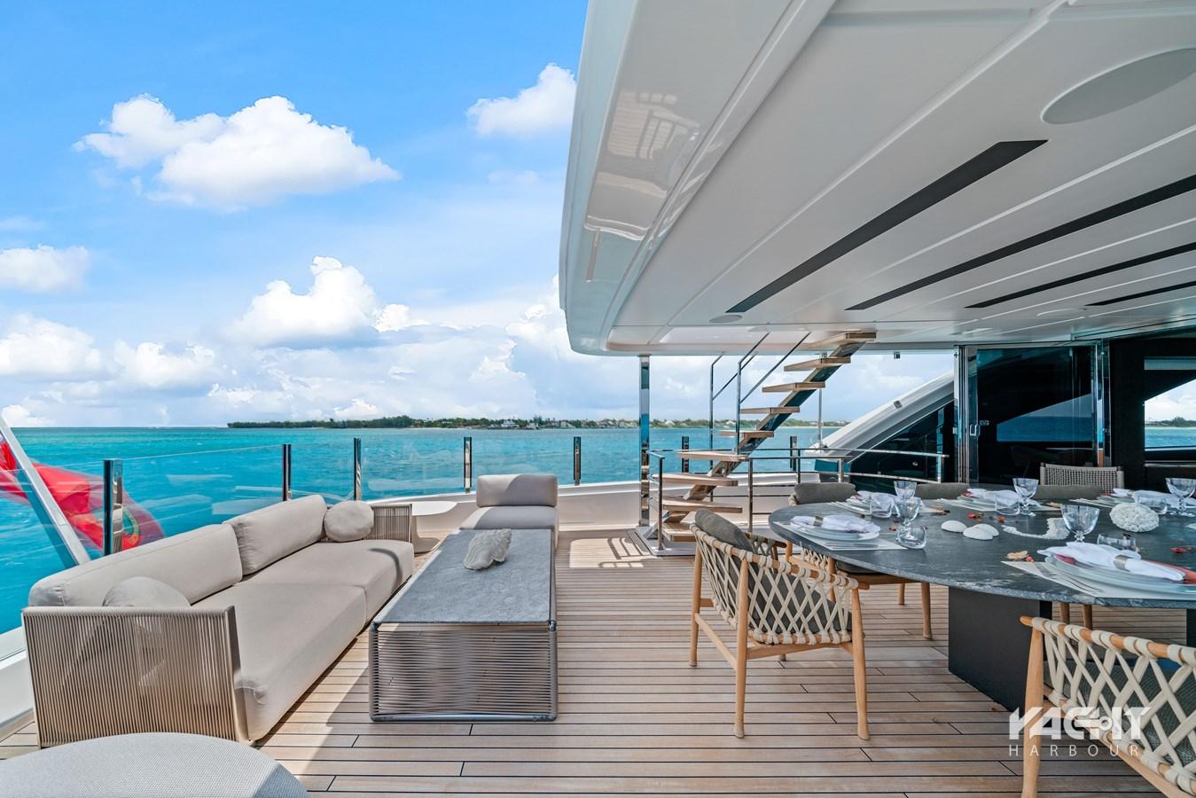 Motor yacht Asante - Custom Line - Yacht Harbour