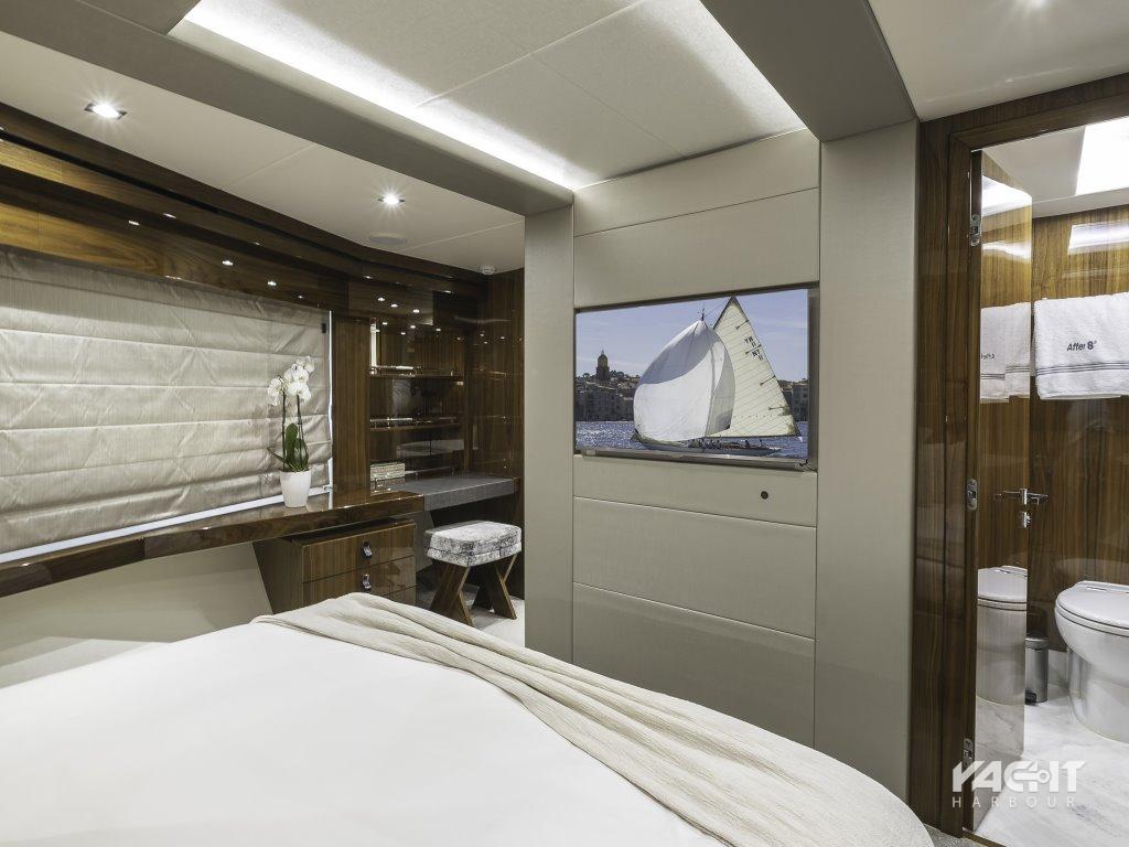 Motor yacht After 8 II - Sunseeker - Yacht Harbour